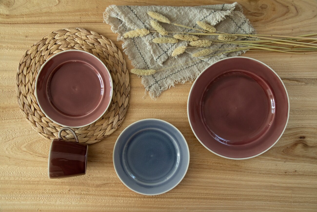 What are Plates Made of? - Joyye